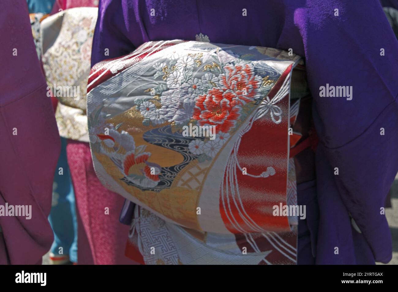 Japanese obi hi-res stock photography and images - Alamy