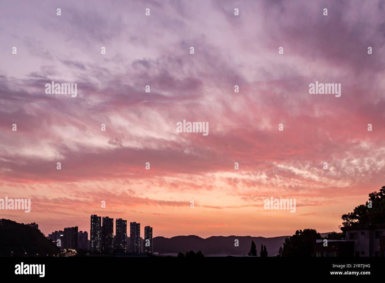 Time lapse night clouds above hi-res stock photography and images - Alamy