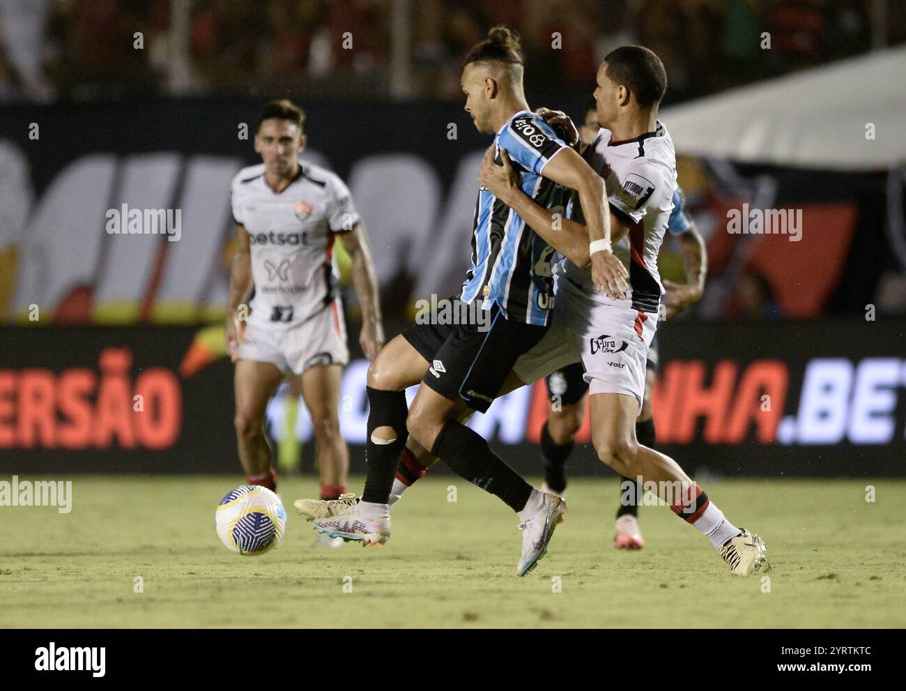 BA - SALVADOR - 12/04/2024 - BRAZILIAN A 2024, VITORIA x GREMIO - Neris, a Vitoria player ...