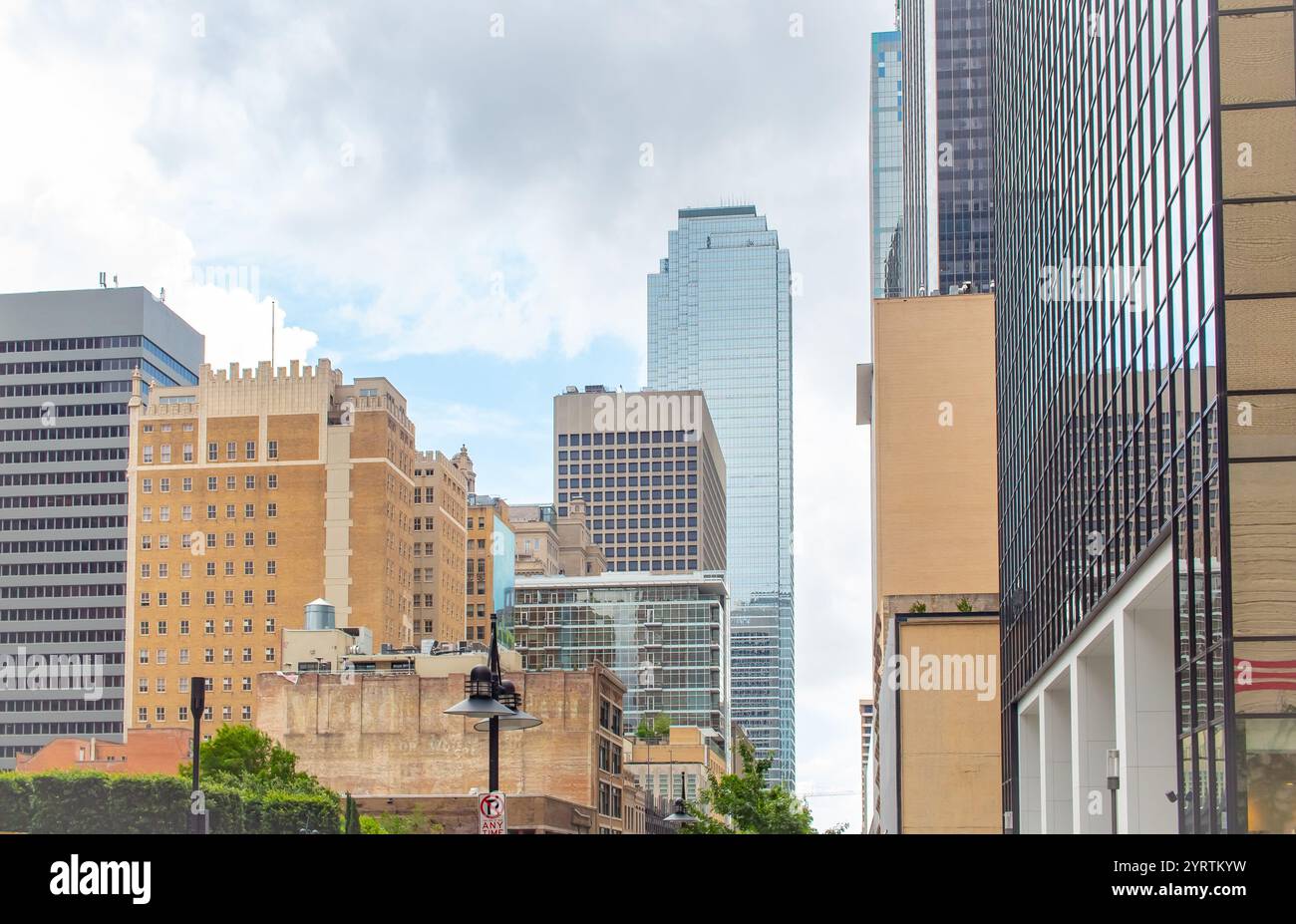 Aerial skyline in downtown dallas hi-res stock photography and images ...