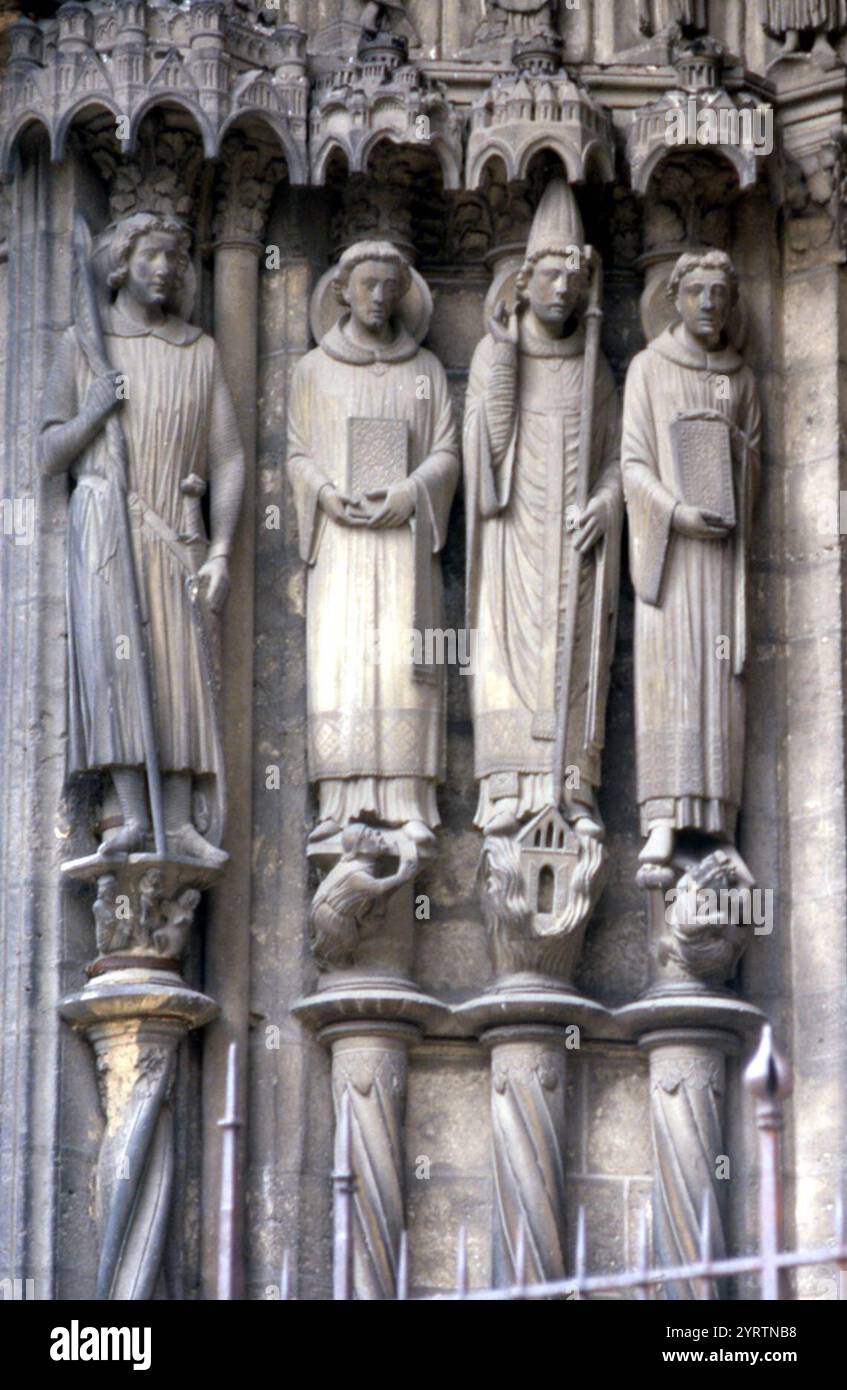 Transept portal chartres cathedral hi-res stock photography and images ...