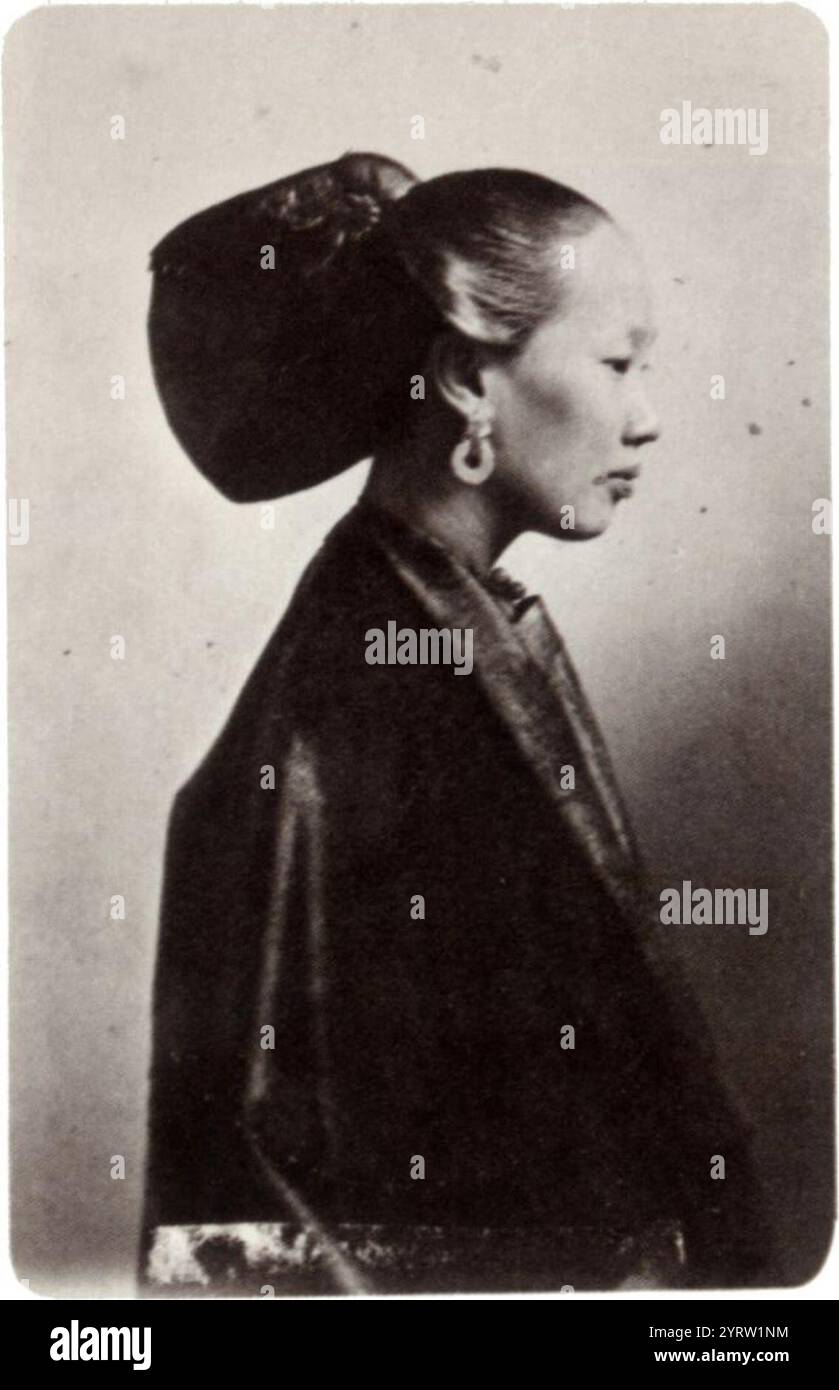 Chinese lady, circa 1868 (Vintage.es Stock Photo - Alamy