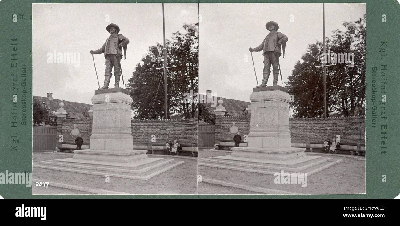 Christian d. 4.'s statue ved Nyboder omkring år 1900 Stock Photo - Alamy