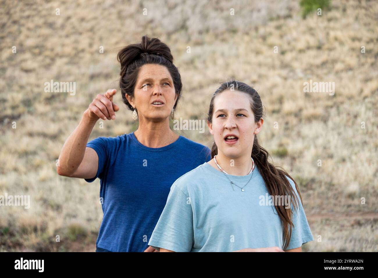 Conversation between two women hi-res stock photography and images - Alamy