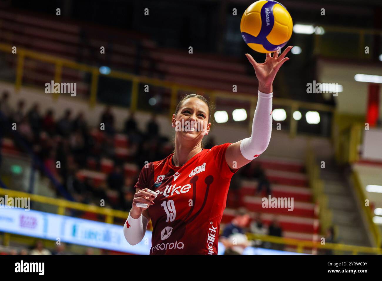 Busto Arsizio, Italy. 04th Dec, 2024. Jennifer Boldini #19 of UYBA ...
