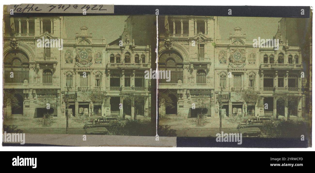Cine pathe hi-res stock photography and images - Alamy
