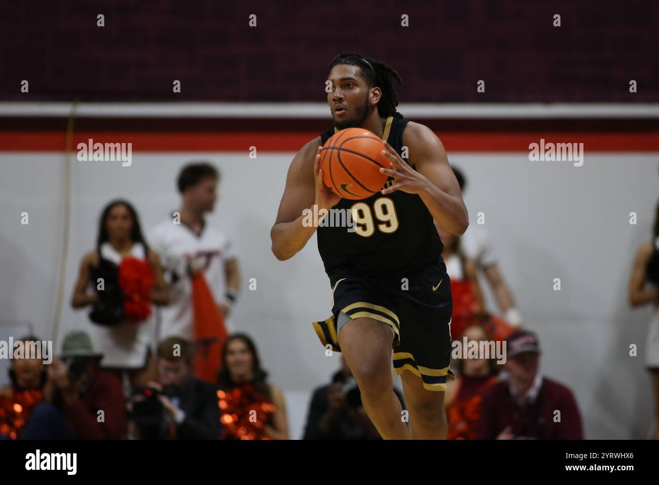 Blacksburg, VA, USA. 4th Dec, 2024. Vanderbilt Commodores forward Devin ...