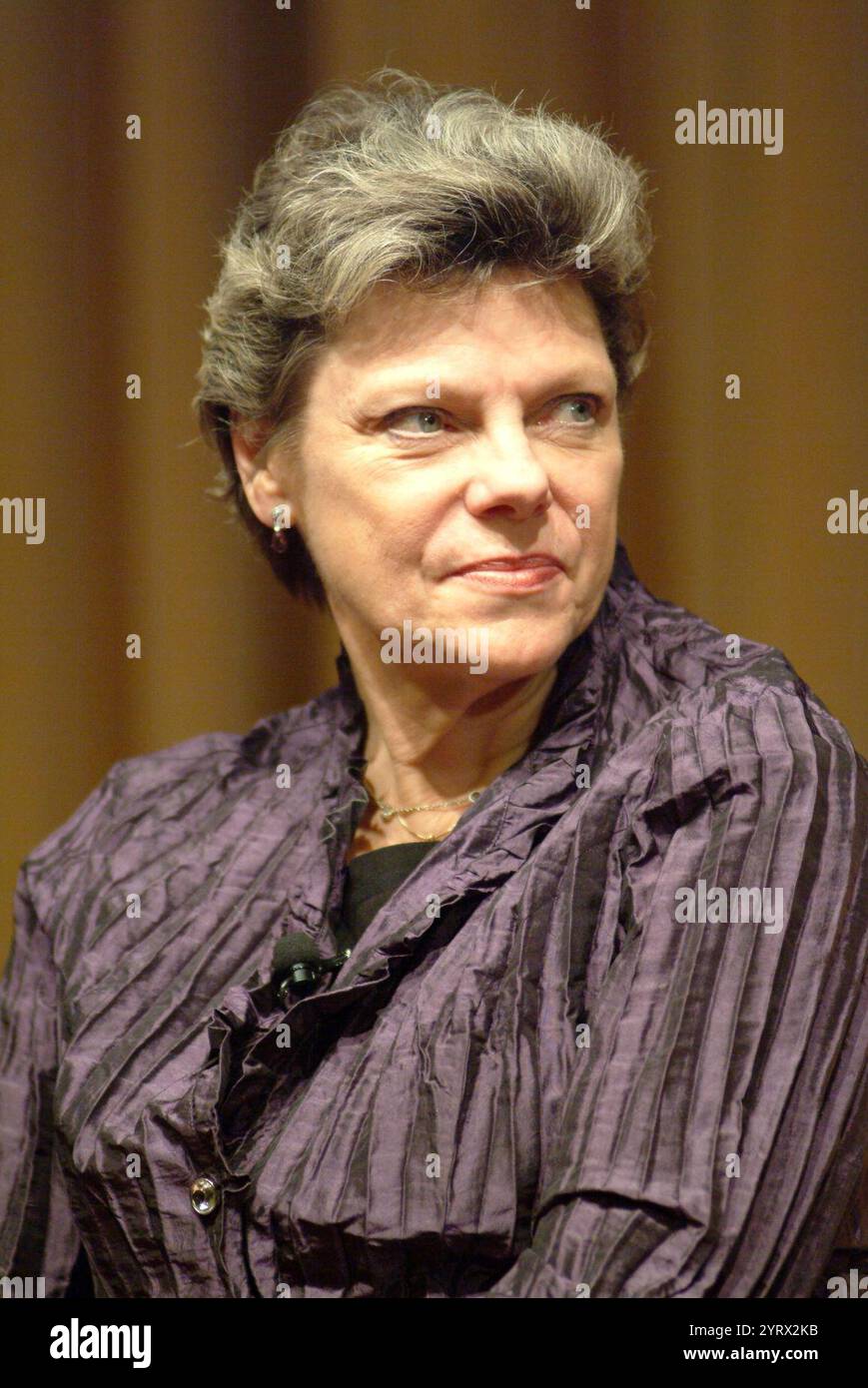 Cokie roberts hi-res stock photography and images - Alamy
