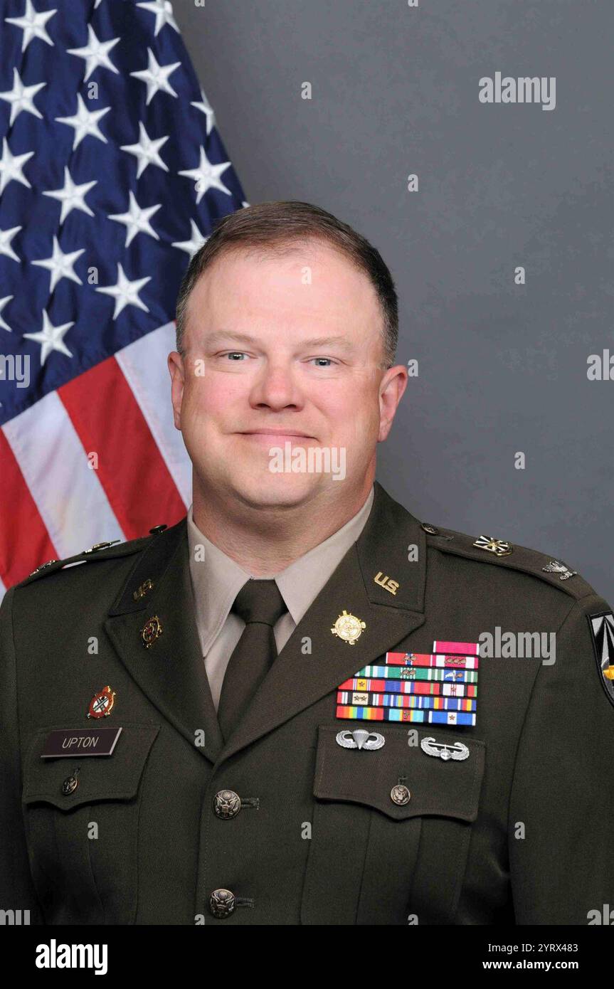 COL Shane M. Upton (2 Stock Photo - Alamy