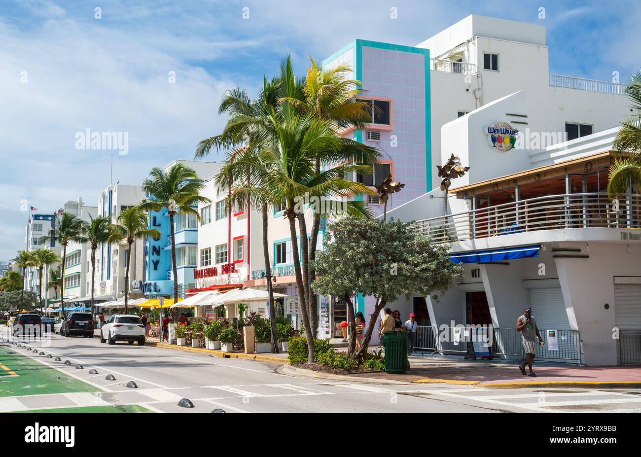 Ocean Drive, Thoroughfare in Miami Beach, Florida, USA Stock Photo - Alamy