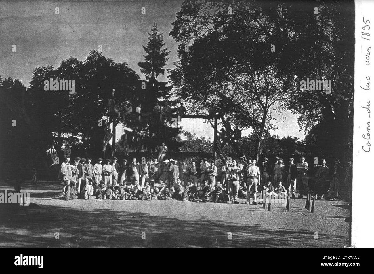 Colons de la colonie pénitentiaire du Luc en 1895 Stock Photo - Alamy