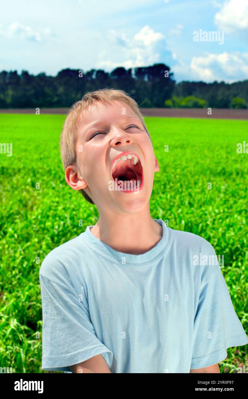 portrait of screaming boy outdoor Stock Photo - Alamy