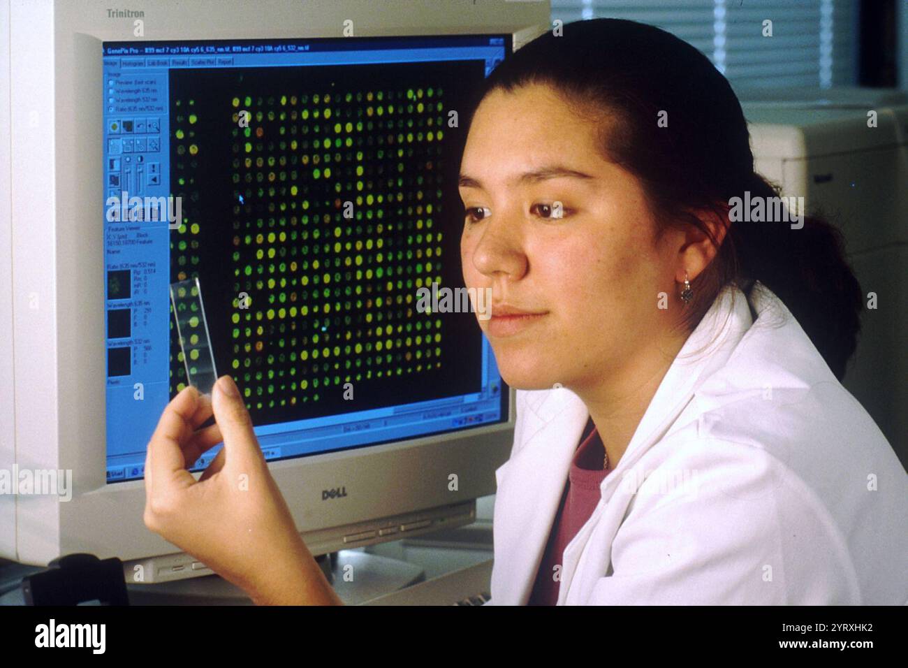 Microarray hi-res stock photography and images - Alamy