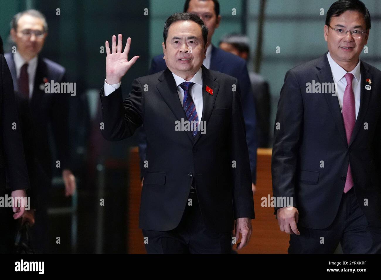 Chairman of the National Assembly of Vietnam Tran Thanh Man (left ...