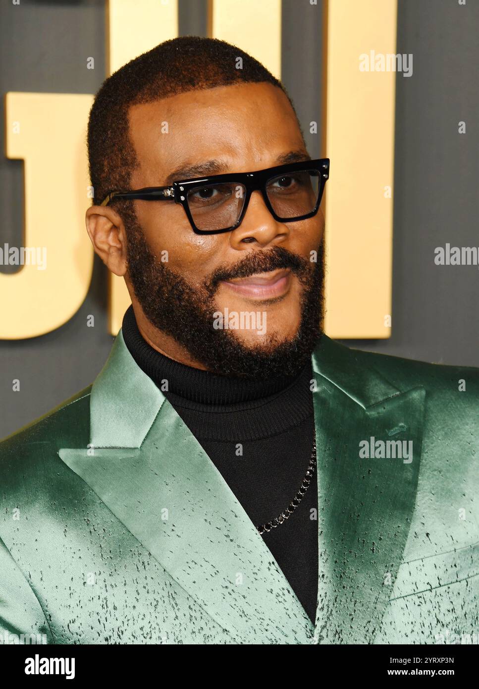 LOS ANGELES, CALIFORNIA - DECEMBER 03: Tyler Perry attends the premiere ...