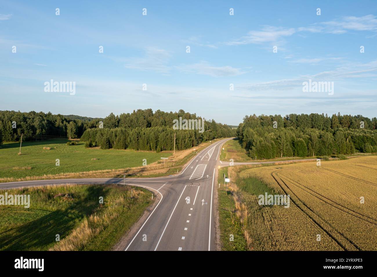 Car driving on highway intersection hi-res stock photography and images ...