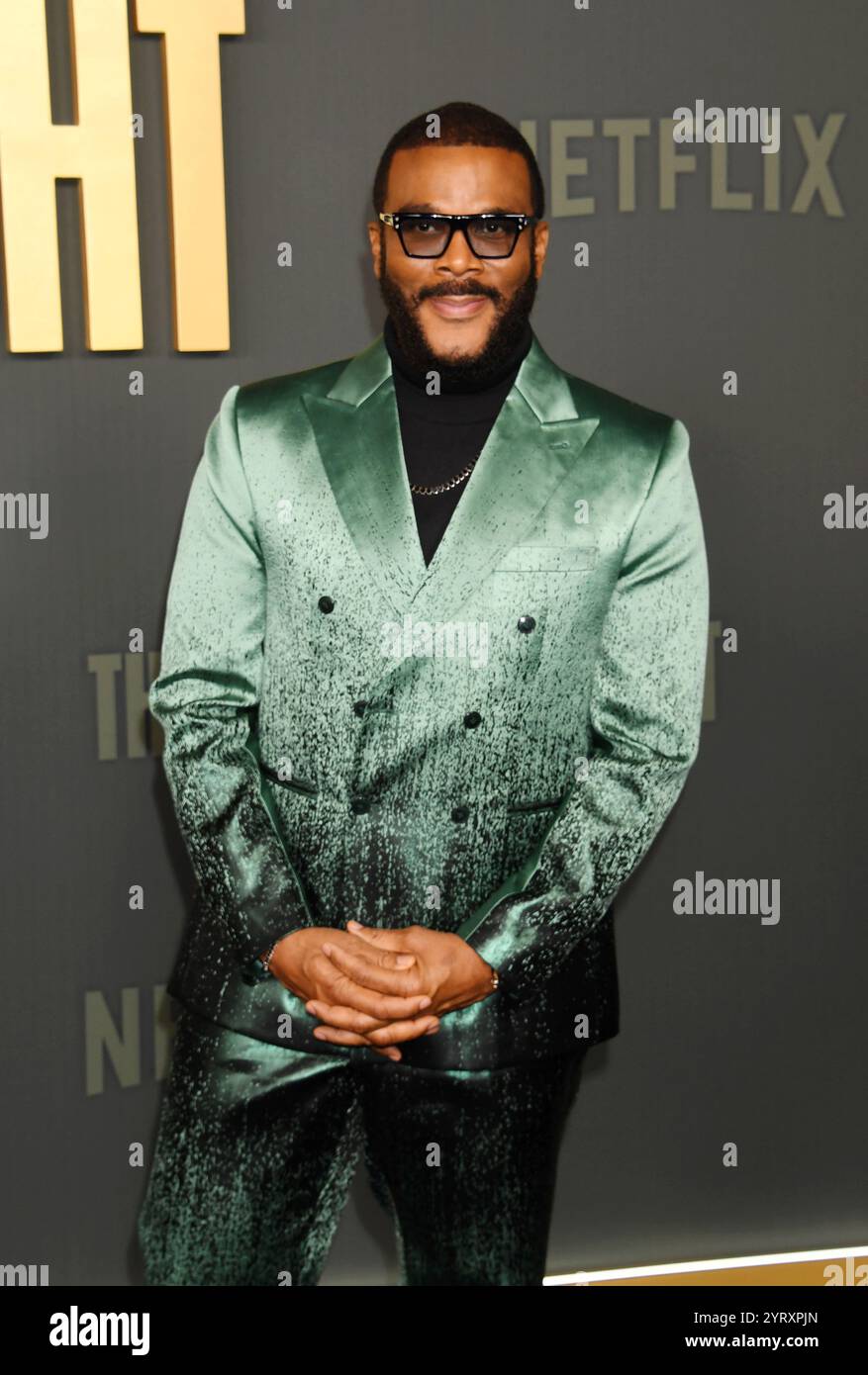 LOS ANGELES, CALIFORNIA - DECEMBER 03: Tyler Perry attends the premiere ...