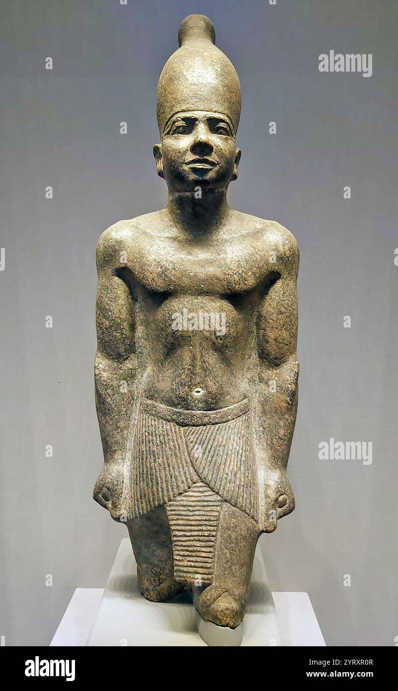 Standing statue of King Teti, 2323 2291 BCE . Red granite, 6th Dynasty ...