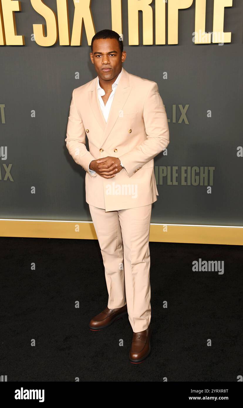 LOS ANGELES, CALIFORNIA - DECEMBER 03: Jay Reeves attends the premiere ...