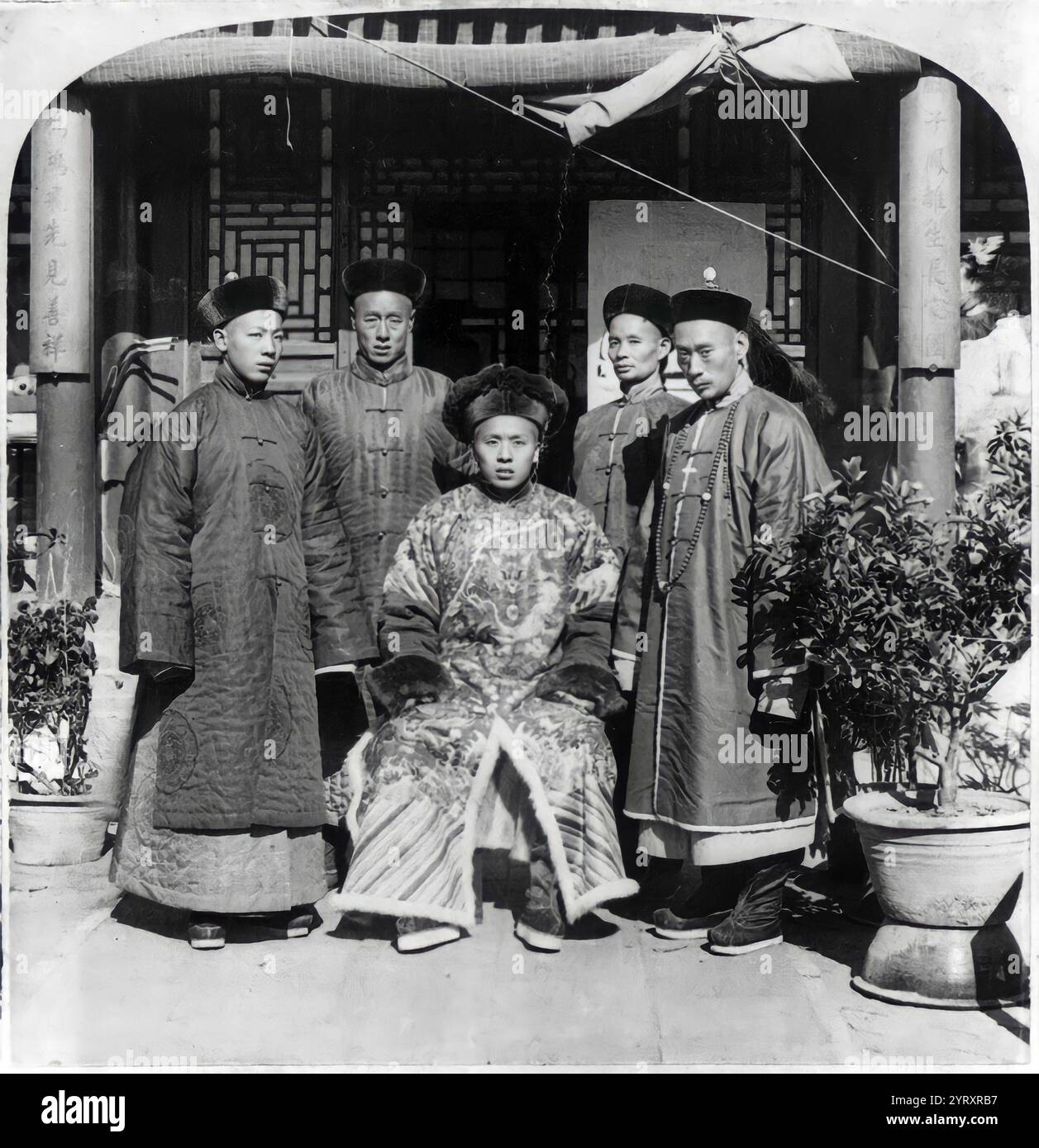 Qing emperor hi-res stock photography and images - Alamy