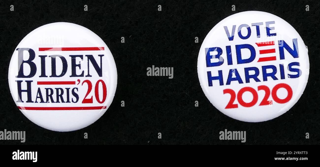 Kamala harris campaign buttons hi-res stock photography and images - Alamy