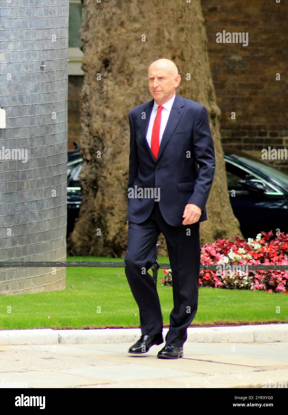 John Healey (Secretary of State for Defence), arriving at Downing ...