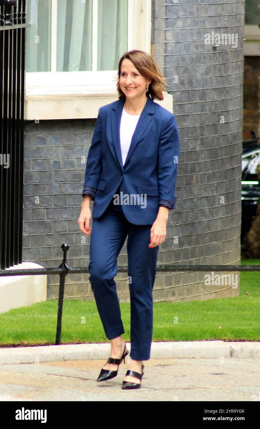 Elizabeth Kendall (Secretary of State for Work and Pensions), arriving ...