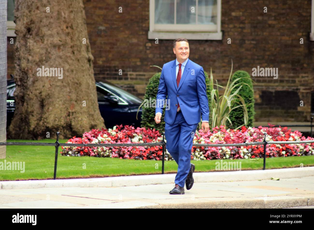 Wes Streeting (Health Secretary), arrives at Downing Street, London, to ...