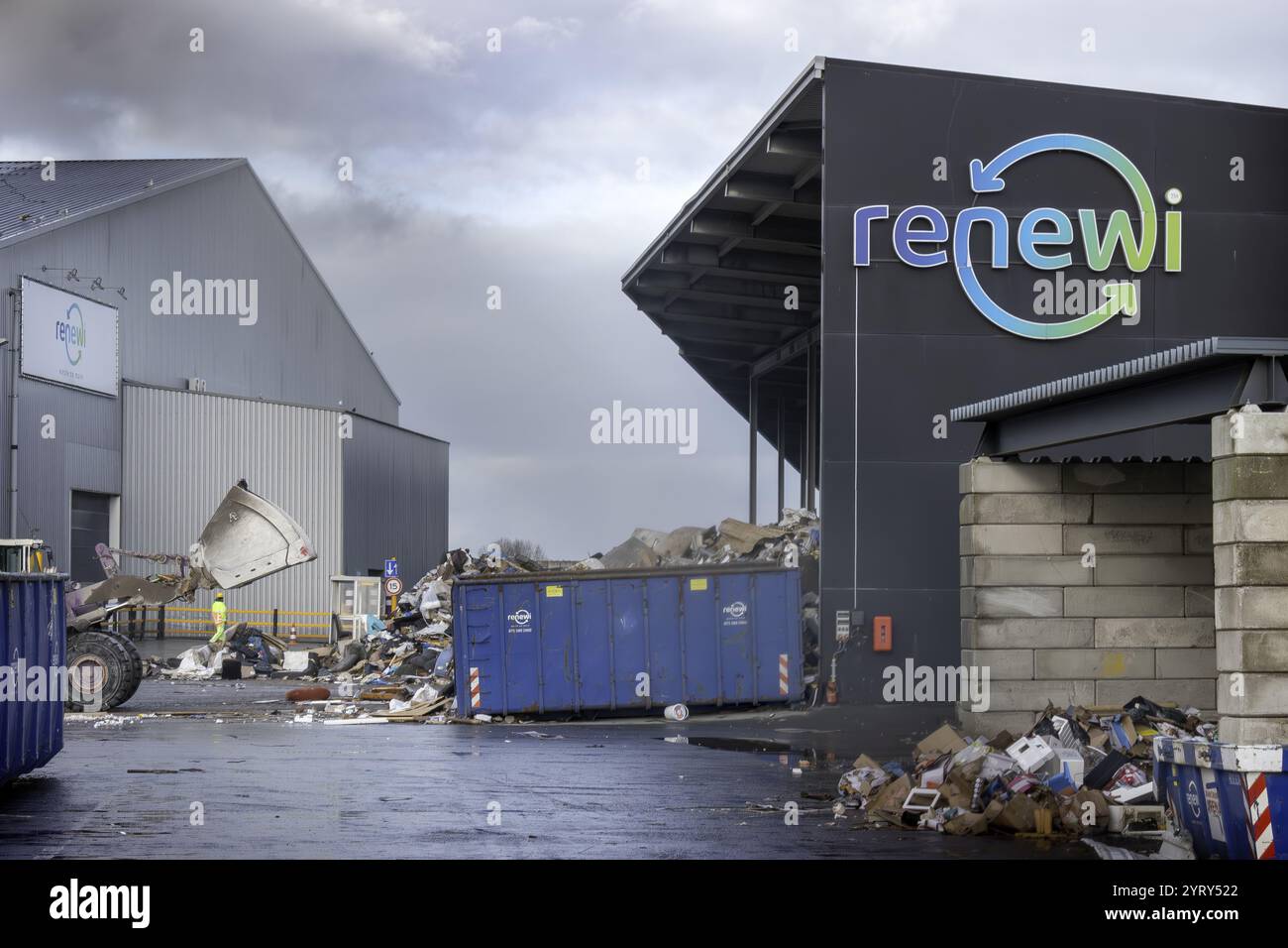 AMSTERDAM- Werrkheden at recycling giant Renewi at one of its largest ...