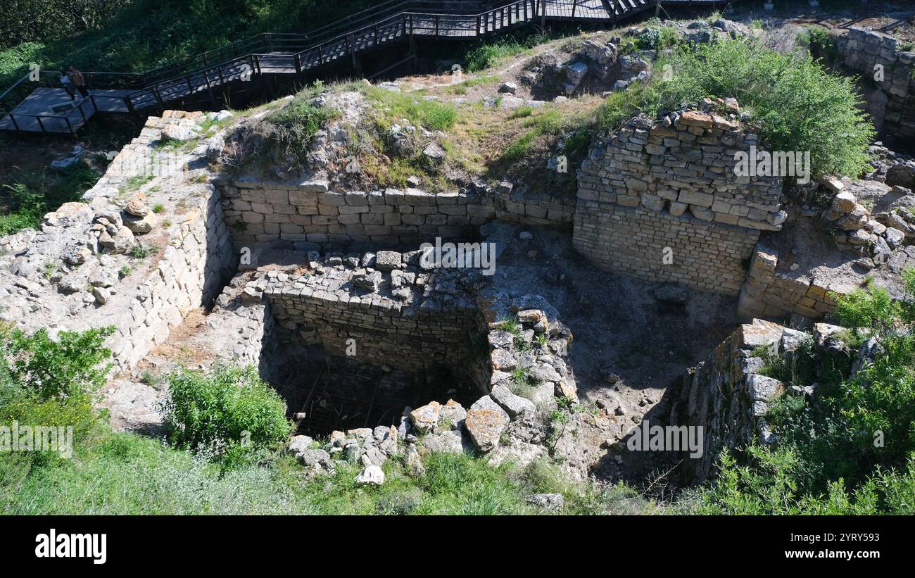 The archaeological site of Troy, an ancient city in Turkey Stock Photo ...
