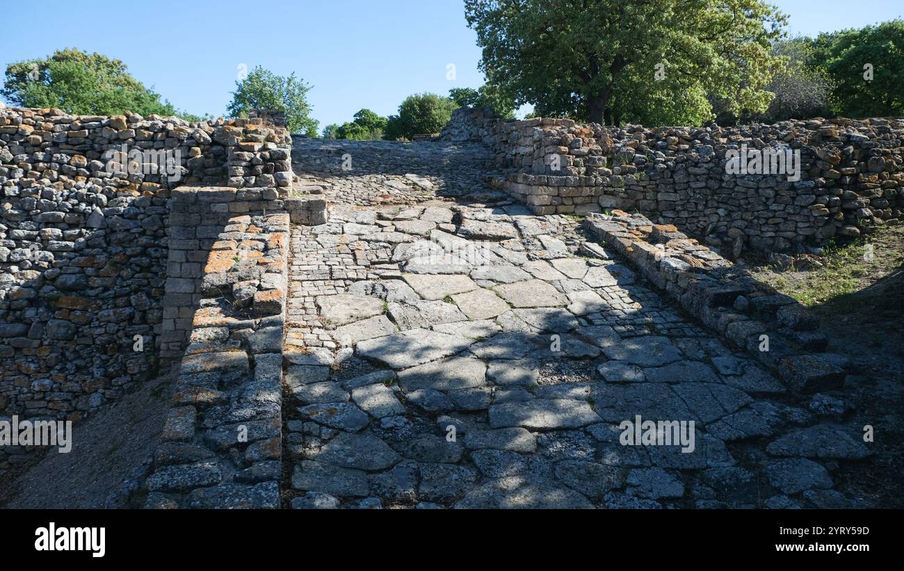The archaeological site of Troy, an ancient city in Turkey Stock Photo ...