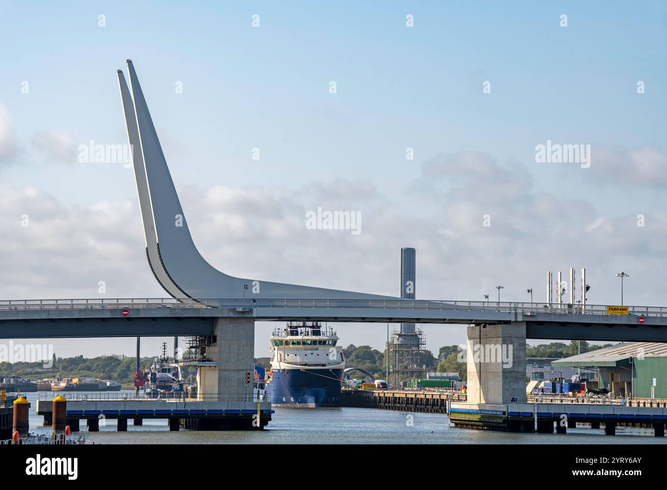 Gullwing road bridge Lowestoft Suffolk Stock Photo - Alamy
