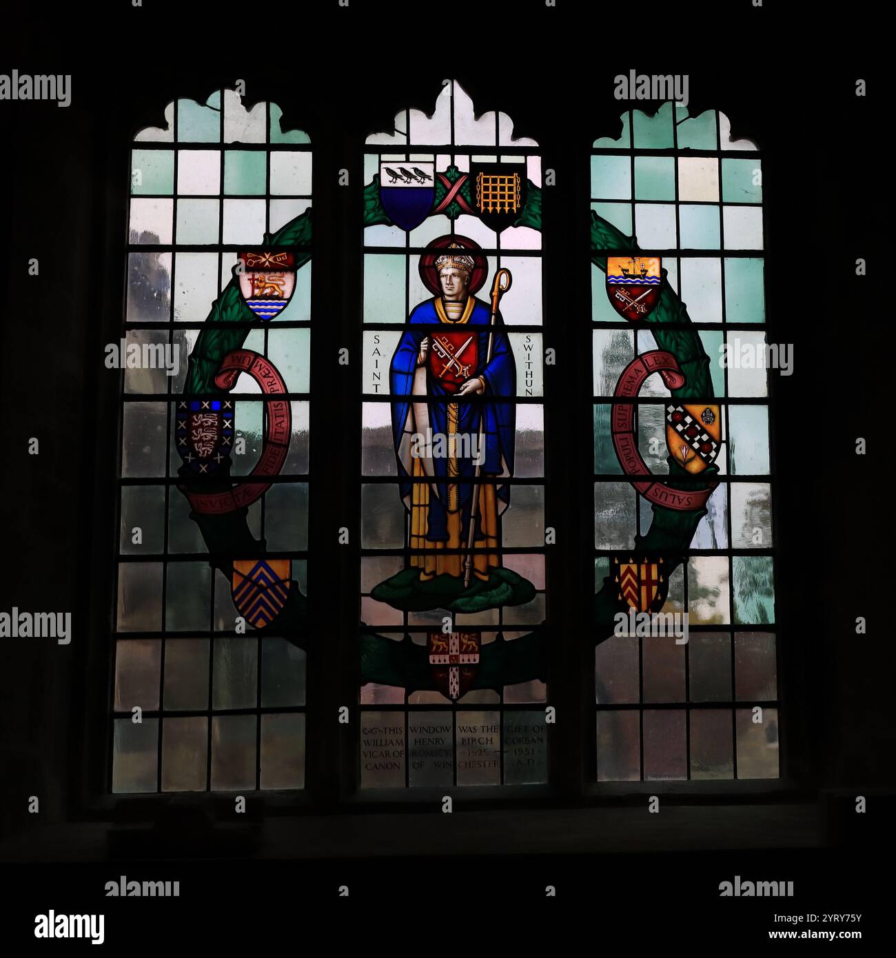 Romsey, Southampton, England. 4th November 2024. Inside Romsey Abbey ...