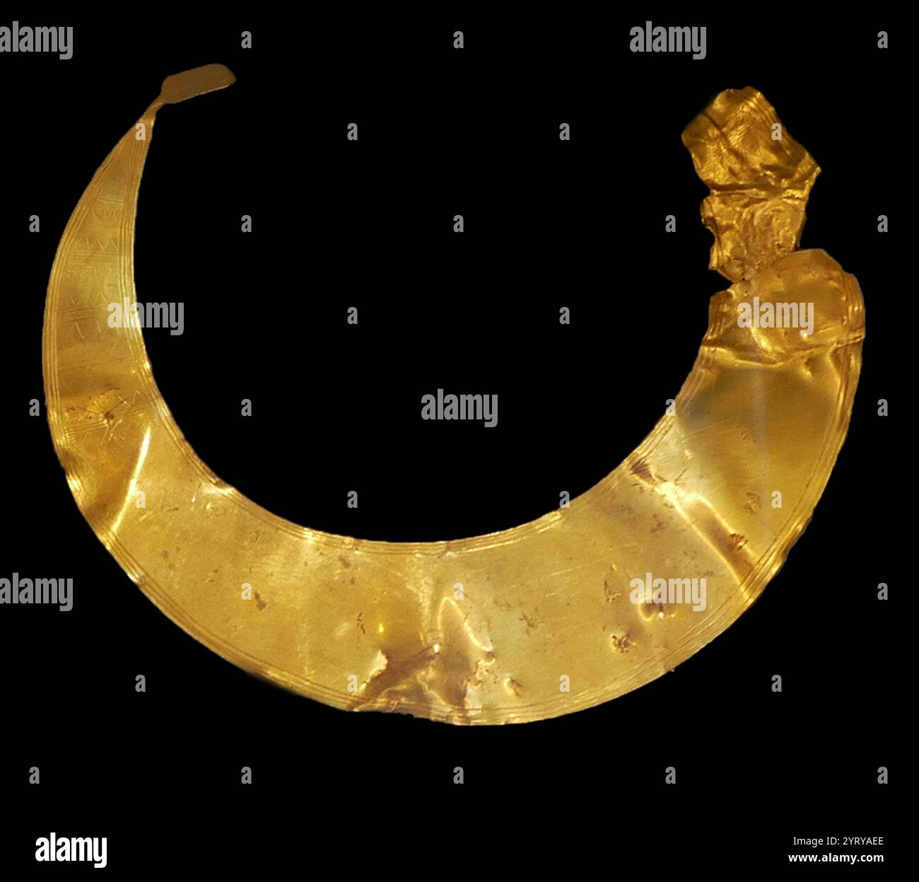 Gold lunula. Discovered in the Tarrant Valley, England. Early Bronze ...