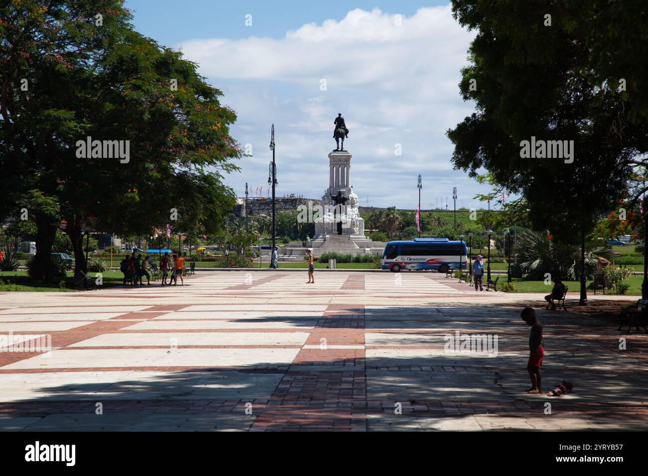 The General Maximo Gomez monument in downtown La Habana, Havana, Cuba ...