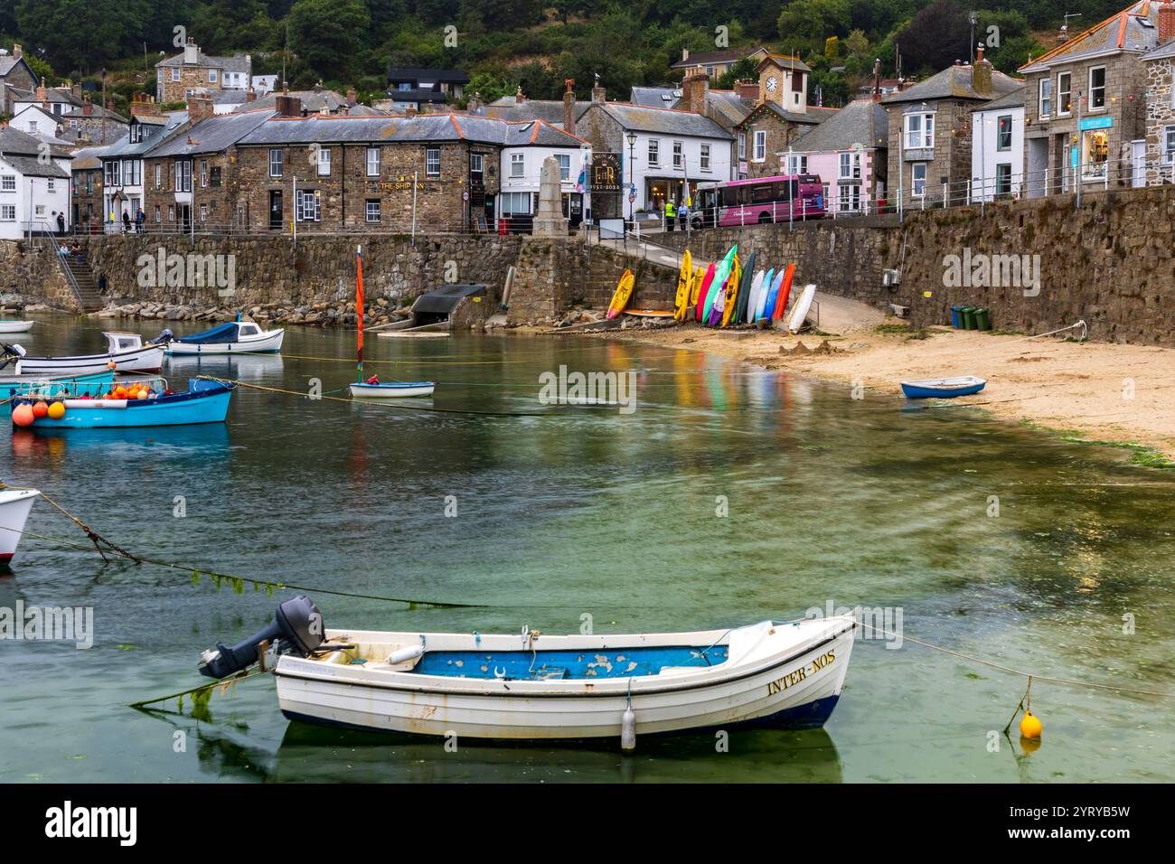 Rnli mousehole hi-res stock photography and images - Alamy