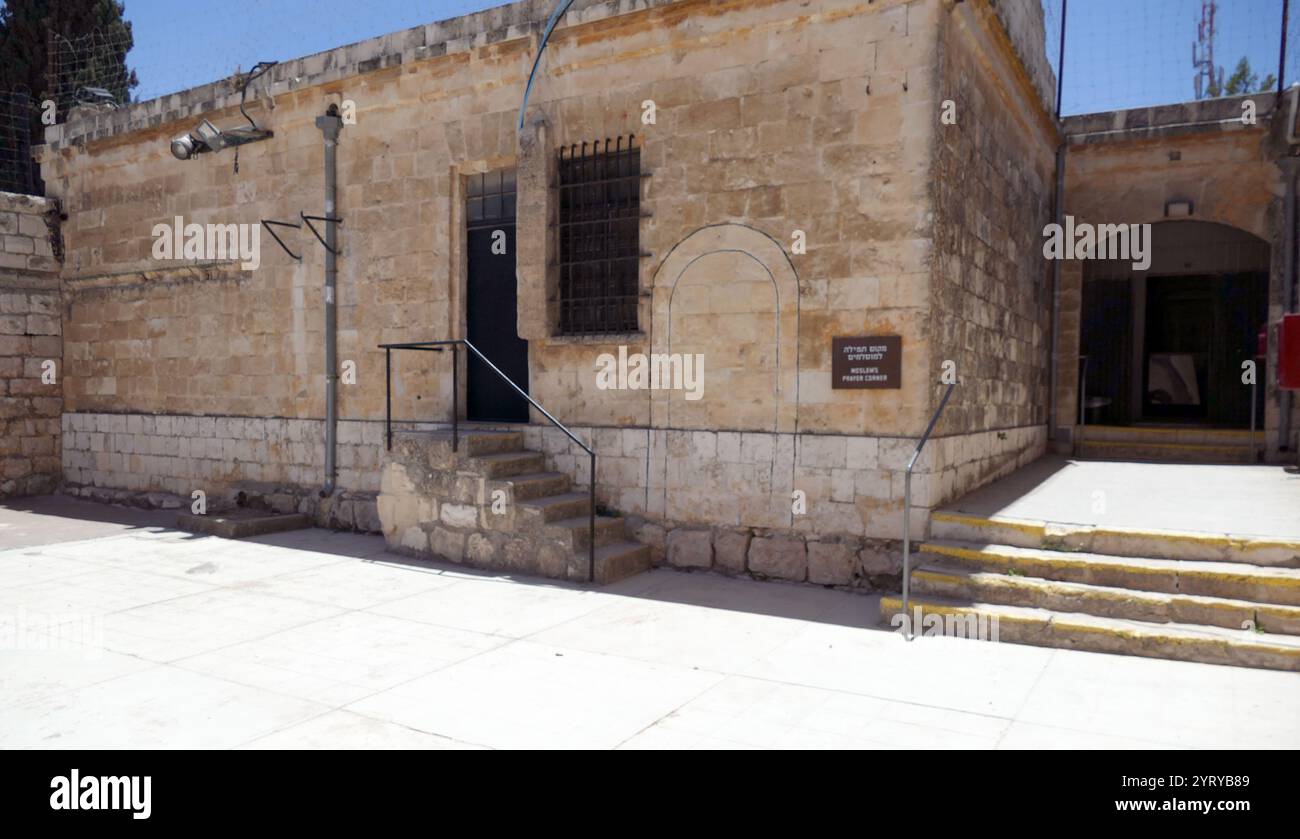 Jewish underground in palestine hi-res stock photography and images - Alamy