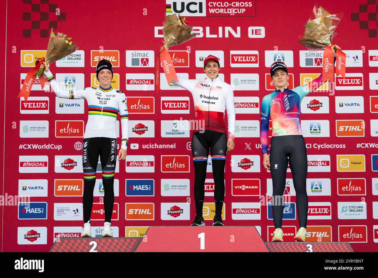 The Elite women's podium at the UCI Cyclocross World Cup Dublin Stock ...