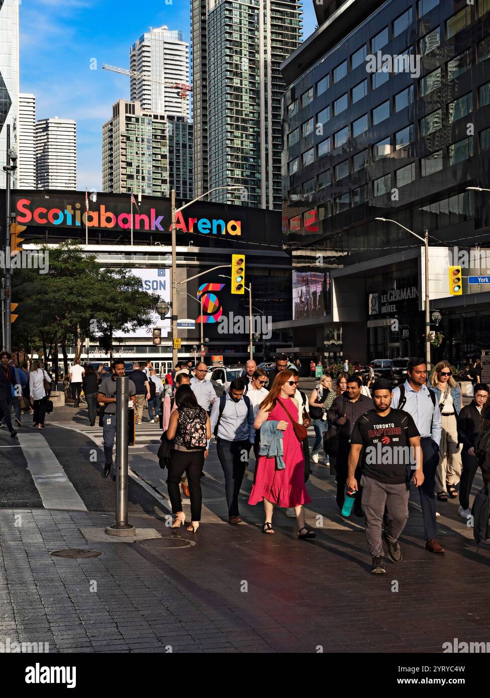 Scotiabank toronto exterior hi-res stock photography and images - Alamy