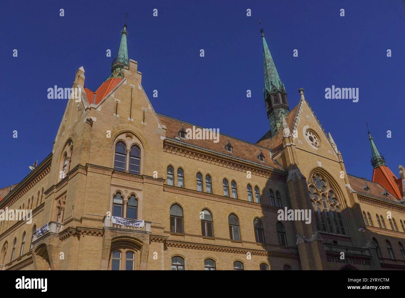 First unitary universalist church hi-res stock photography and images ...