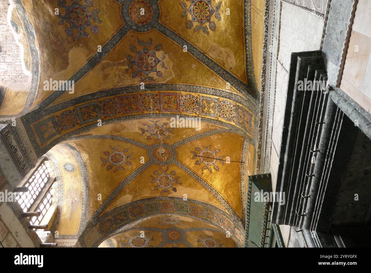 Marble head of Alexander the Great 356-323 BC. Hellenistic Period 2nd ...