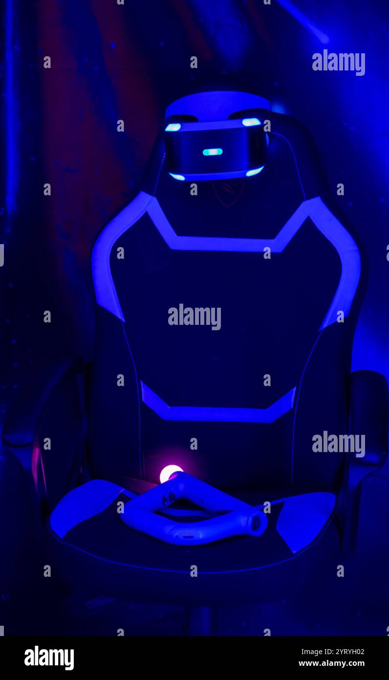 Playstation ps vr headset hi-res stock photography and images - Alamy