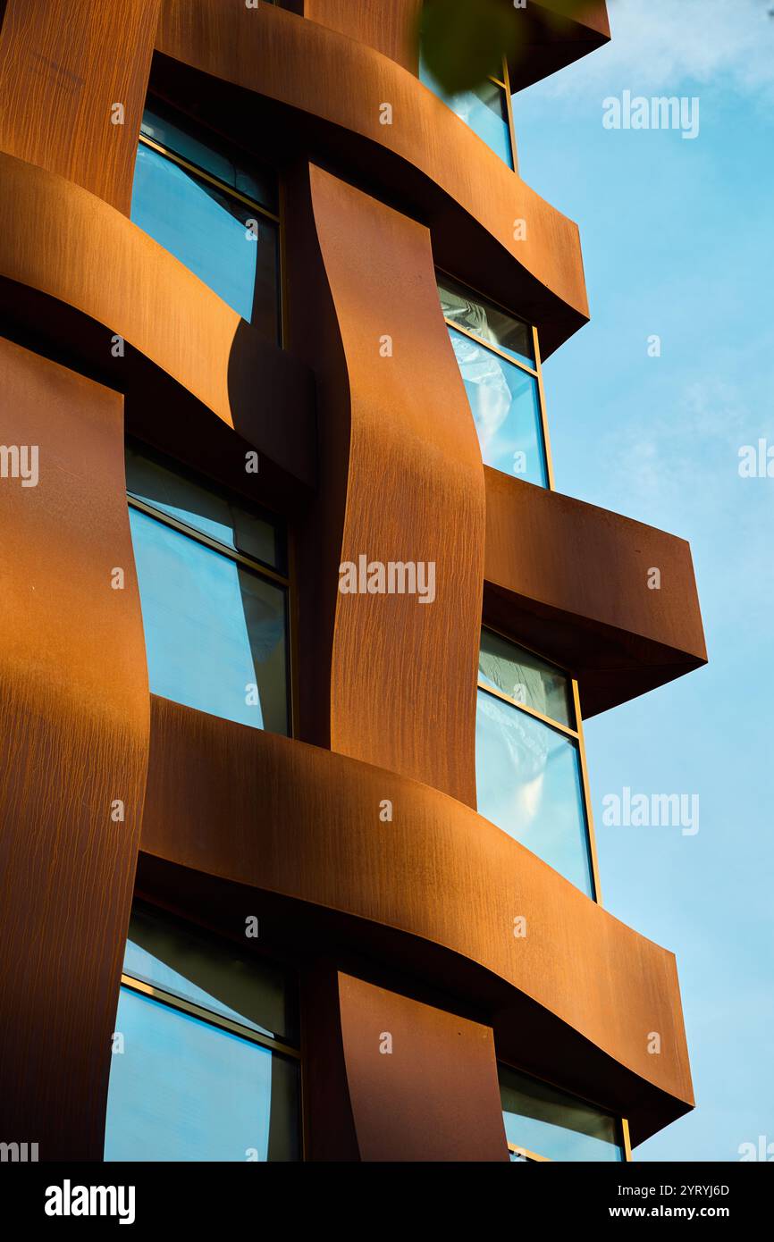 An Innovative Abstract Building Facade with a Unique and Sophisticated ...