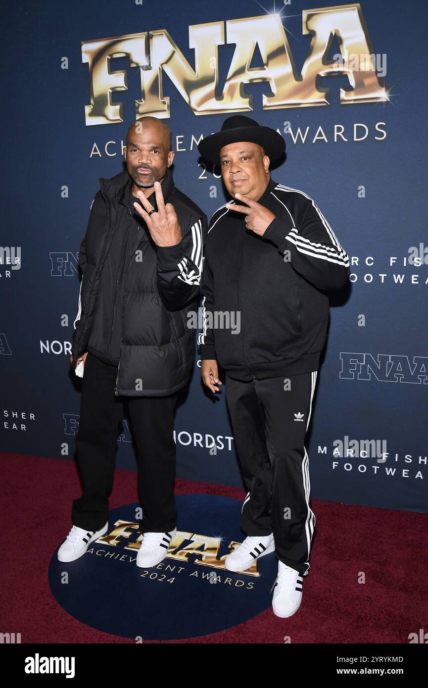 (L-R) Rappers Darryl McDaniels and Joseph Reverend "Run" Simmons ...