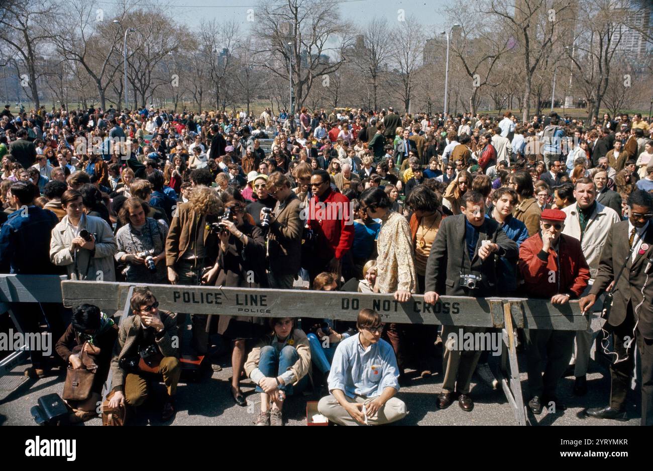 Anti-draft anti-Vietnam war demonstration, Central Park, New York City ...