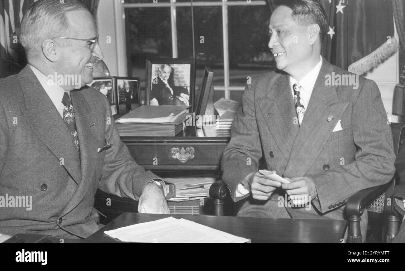 Manuel Acuna Roxas?(1892 ? 1948) president of the Philippines?from 1946 ...