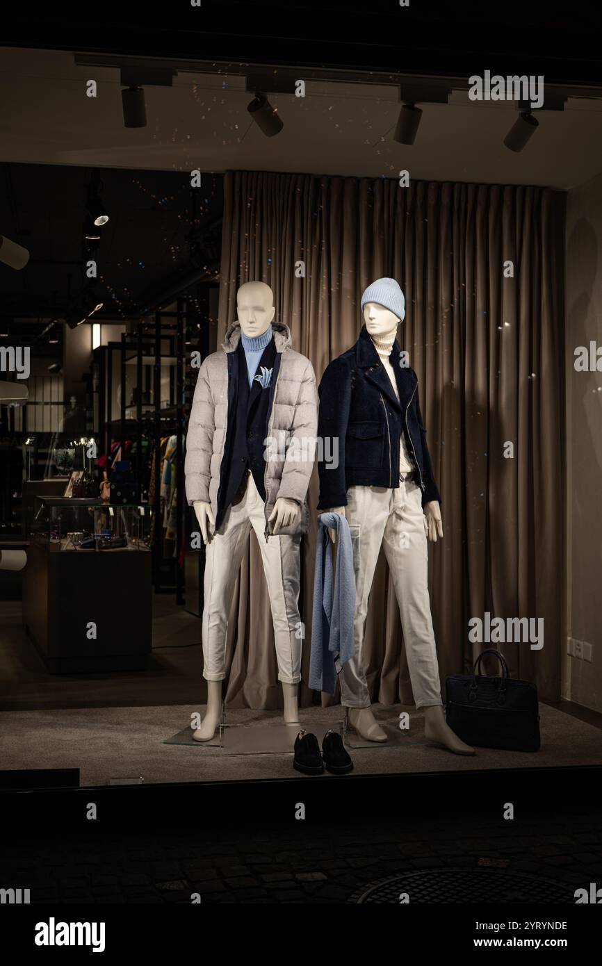 Clothes shopping man window hi-res stock photography and images - Alamy