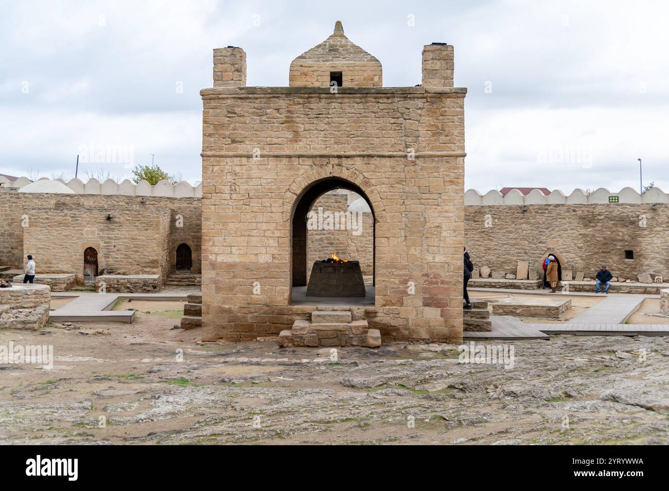 Zoroastrian shrine hi-res stock photography and images - Alamy