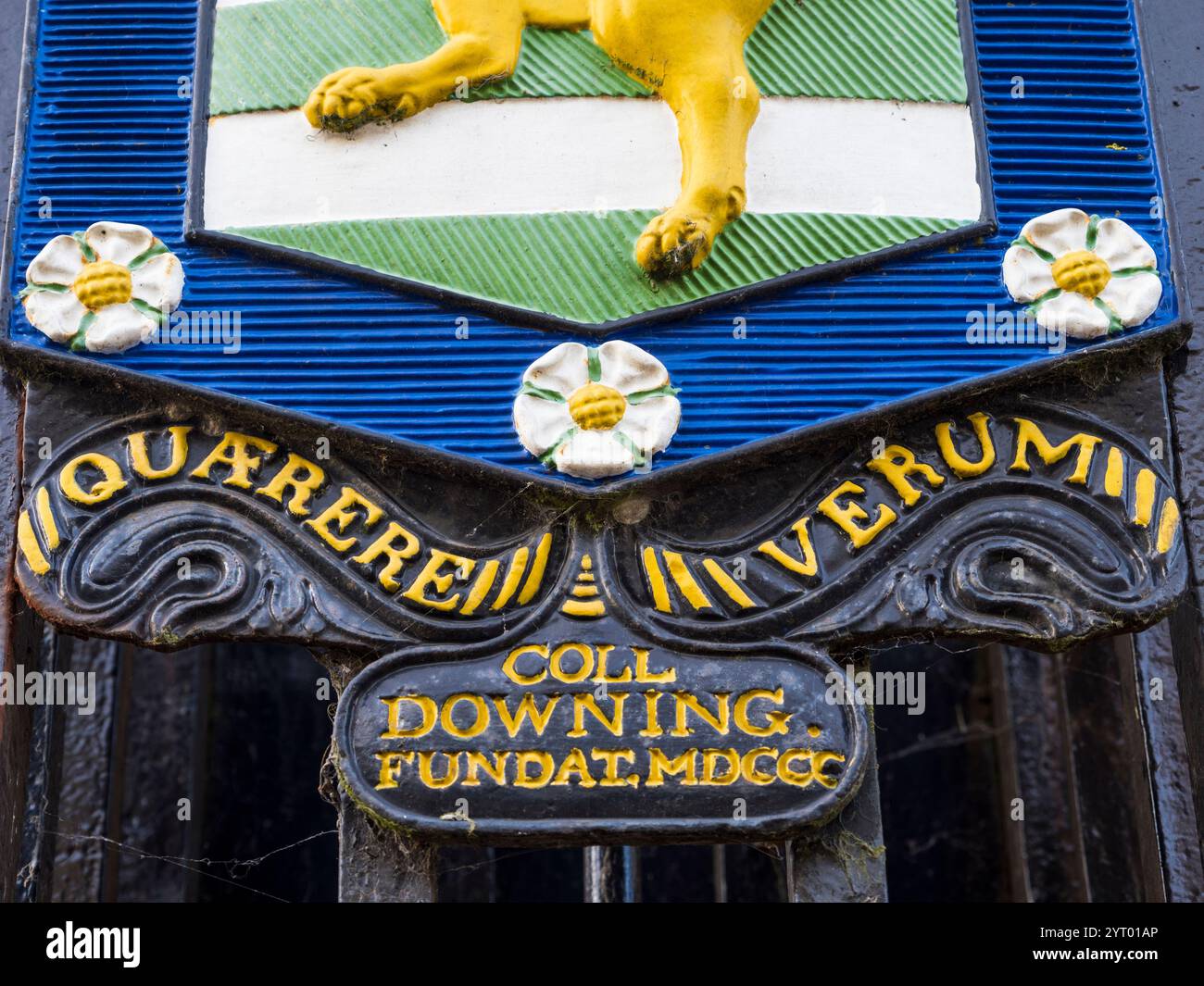 Shield, Coat of Arms of Downing College, University of Cambridge ...
