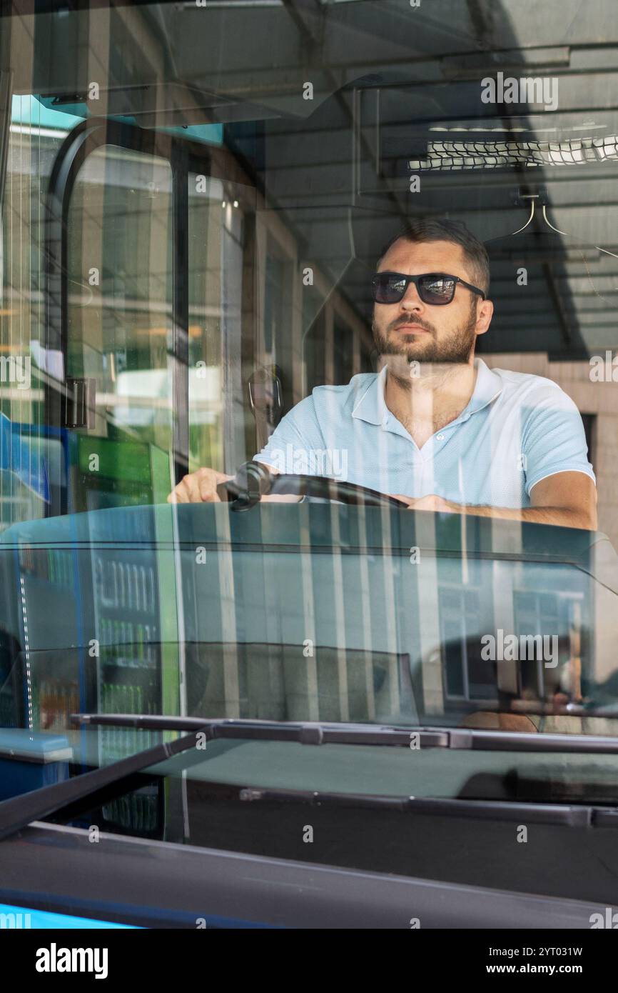 Male bus driver hi-res stock photography and images - Alamy